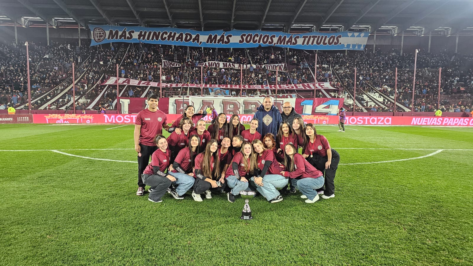 CADETAS CAMPEONAS DEL APERTURA 2025 - Sitio oficial Club Atlético Lanús